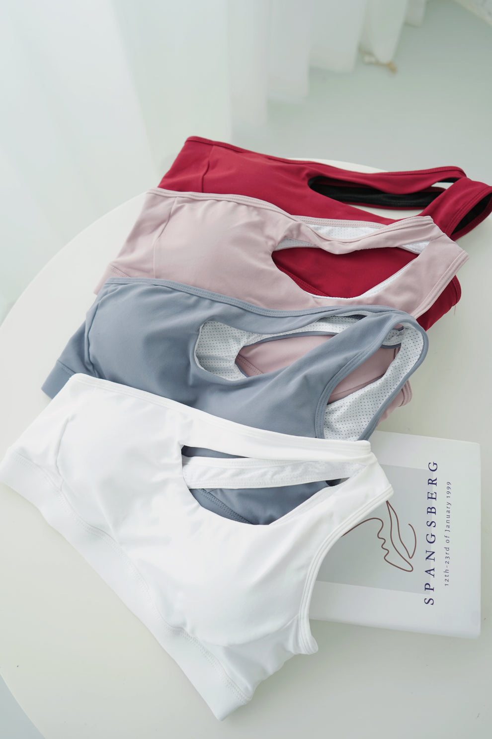 The Oblique Shoulder Strap Sports Bra – lissom.b